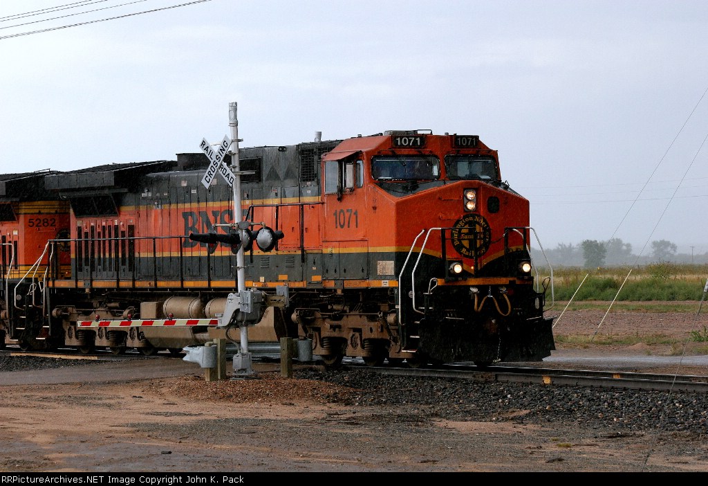BNSF 1071